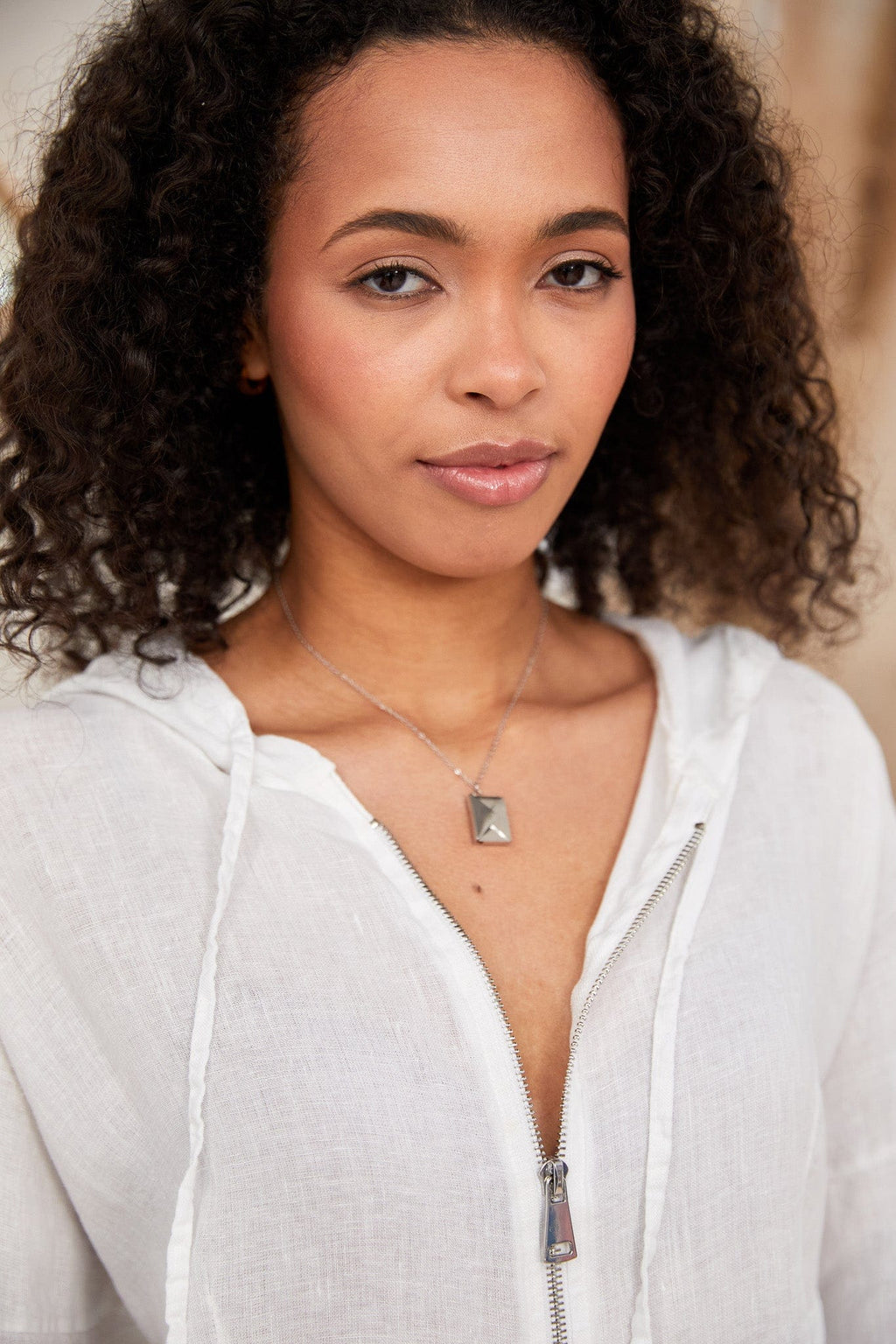 Laya Envelope Necklace – Choice Boutique